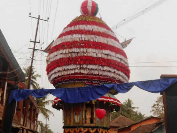 Shri Panchalingeshwara Temple, of famed Annual Rathotsava, in Kotekere ...
